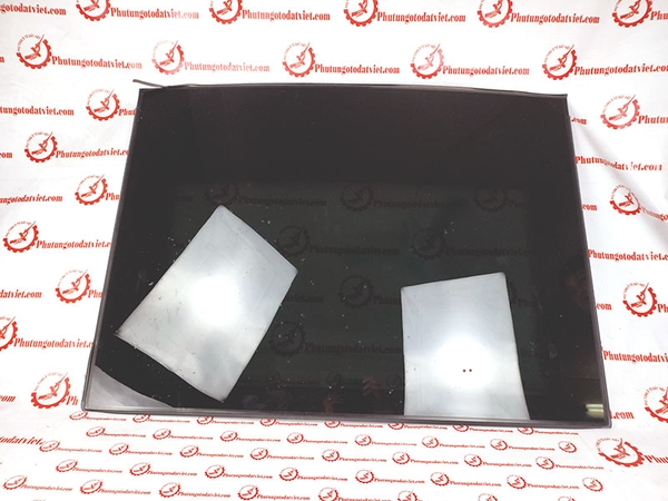 Kính nóc Land Rover - LR038285 - Phụ tùng Land Rover chính hãng