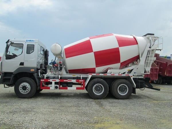 SO SÁNH XE TRỘN HOWO VÀ CHENGLONG