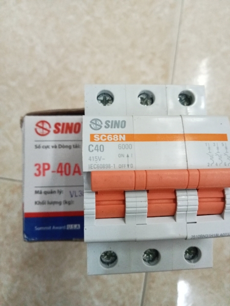 Attomat SINO cài MCB SC68N/C3040/3P 40A SINO đỏ cam (60c/thùng)