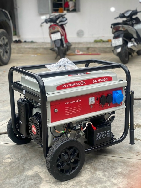 Máy phát điện 6500/5KW (có đề chạy xăng hàng xuất nga) (hh)