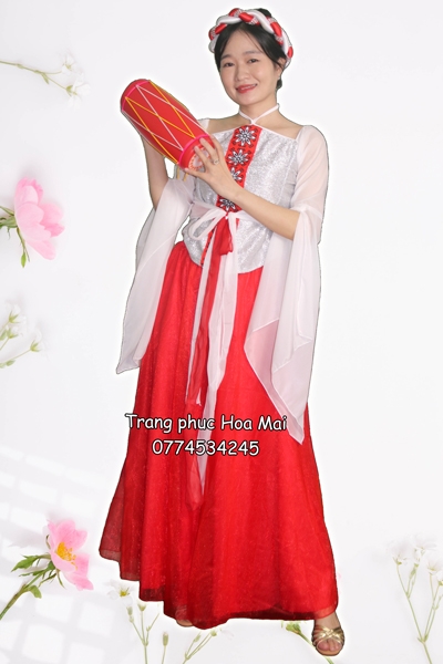 Cho thuê trang phục váy yếm trắng đỏ - Trang phục Hoa Mai
