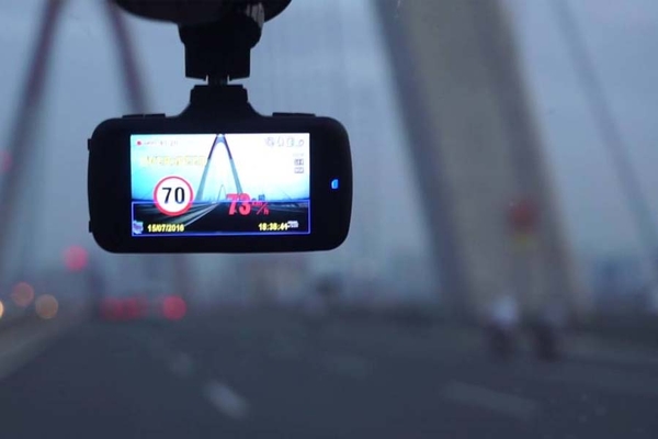 Mua camera hành trình ô tô cần chú ý những điều sau đây Phụ kiện ô tô ...