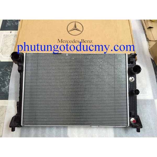 Két nước Mercedes GLK300,GLK280,E300 W212- A2045004303 chính hãng