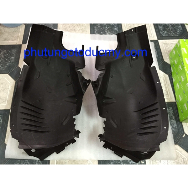 Chắn bùn lòng vè Mercedes C class W204- A2046905730 giá tốt