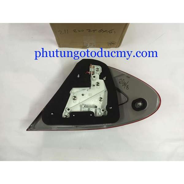 Đèn hậu Mercedes E200,E280 W211- A2118202564 nhập khẩu chính hãng