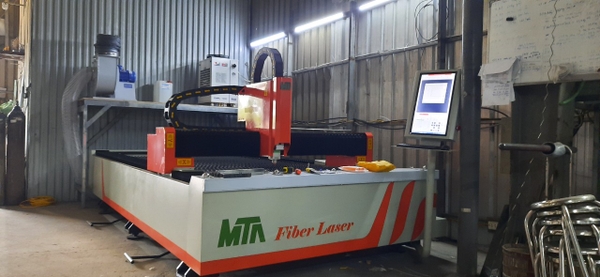 Giá máy cắt Laser Fiber? Báo giá máy cắt Laser CNC24H.COM
