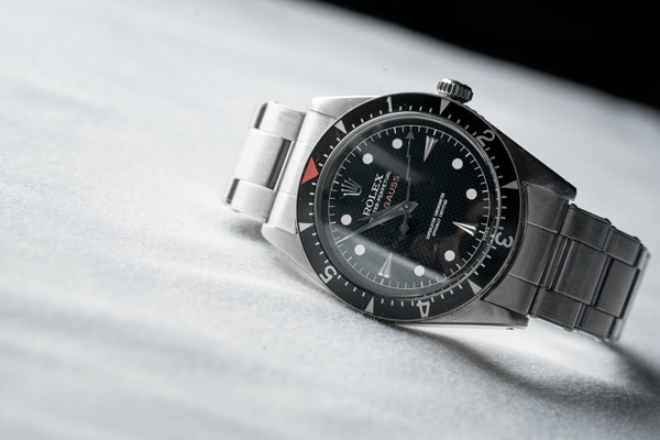 Rolex Pink Milgauss 6541 siêu hiếm xuất hiện tại cuộc đấu giá nhà ...