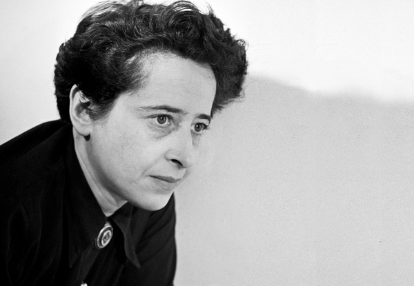 Đôi lời giới thiệu: "Giữa quá khứ và tương lai" của Arendt - Chính trị