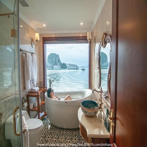 Du Thuyền 5 sao Emperor Cruise Hạ Long - Thai Tourist