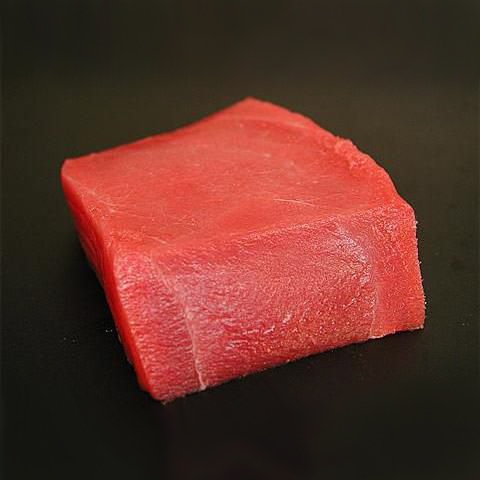 Frozen Big Eye Akami / Wild / JAPAN (CAS frozen material)