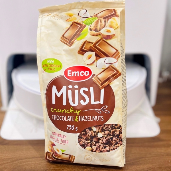 Ngũ cốc Emco Musli crunchy Chocolate & hạt dẻ 750gr 5062100 Shop Hàng Đức