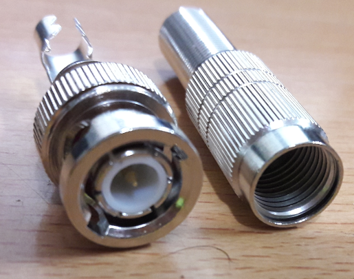 BNC male with spring connector: BNC HÀN VÀNG