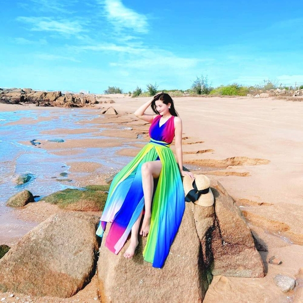 Top 6 shop đầm maxi đi biển nổi tiếng tại TP.HCM Bống Maxishop
