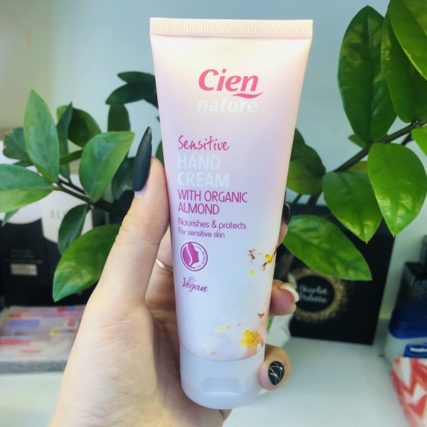KEM DƯỠNG DA TAY CIEN NATURE SENSITIVE HAND CREAM WITH ORGANIC ALMOND ...
