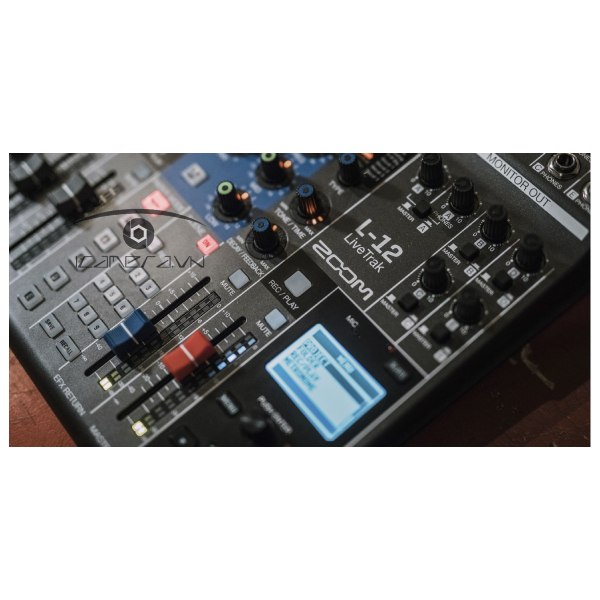 Bàn trộn Mixer Zoom L12 Livetrak hàng chính hãng tại Hà Nội