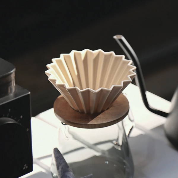 Phễu sứ V60 02 Origami Dripper M Pour over | Volcano coffee - Dụng cụ ...