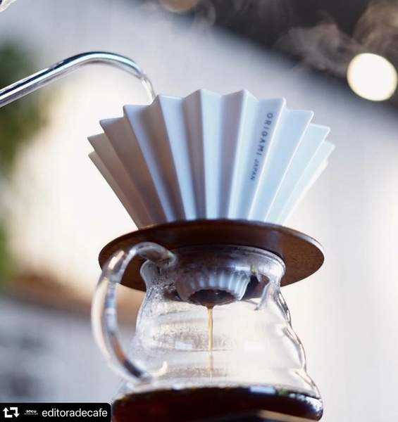Phễu sứ V60 02 Origami Dripper M Pour over | Volcano coffee - Dụng cụ ...