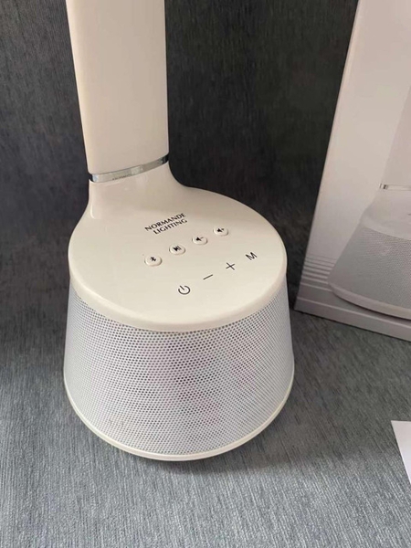 Đèn bàn kiêm Loa Bluetooth hãng Normande Lighting Bewise Shop