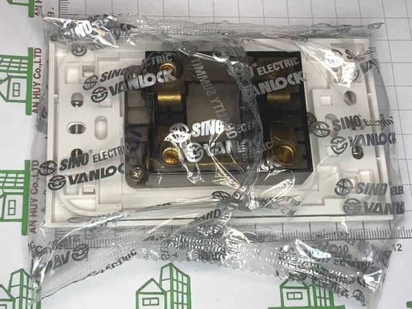 Ổ cắm SINO đôi 2 chấu S18U2 | Điện, Nước, Kim Khí, Điện Lạnh, phụ kiện gỗ