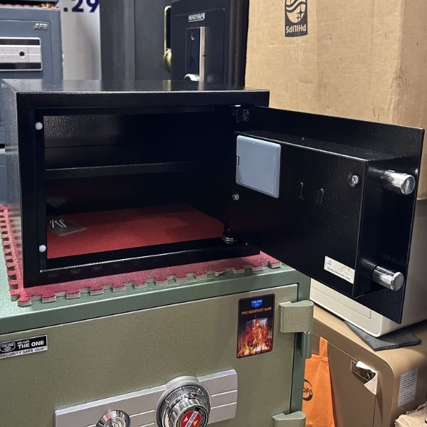 Két sắt khách sạn mini NAGA NG250 màu trắng, đen cao cấp