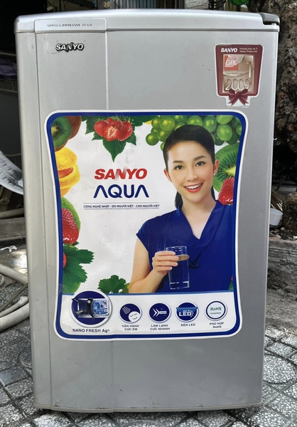 Tủ lạnh cũ mini Sanyo 90 lít (hình thật) | Siêu thị điện máy Cũ HCM