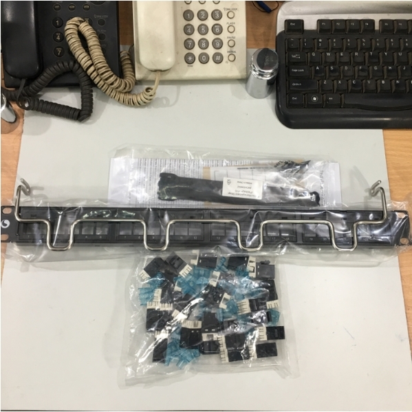 Thanh Trung Chuyển Đấu Nối Commscope AMP 760237040 24 Port Patch Panel ...