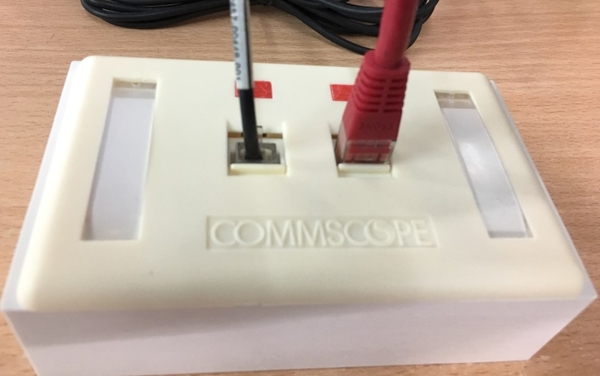 Bộ Outlet RJ45 Cat5E Và RJ11 CAT3 Wall Plate Mặt Commscope Và 1 Nhân ...