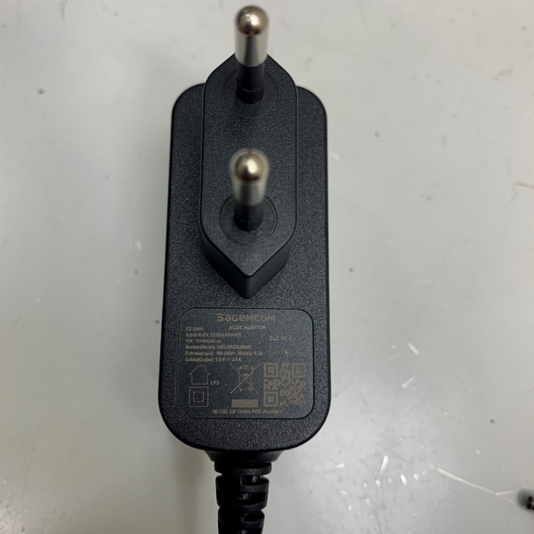 Adapter 5V 2A 10W Sagemcom EU Plug Switching Power Supply Connector Tip ...