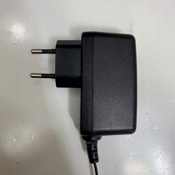 Adapter 5V 2A 10W Sunun SA12BV-050200V Connector Tip Size 3.5mm x 1.35mm