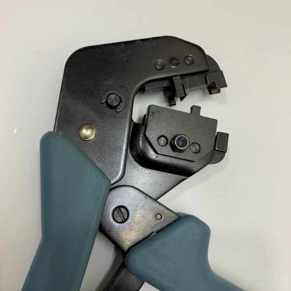 Kìm Bấm Mạng AMP Category 6 Modular Plug Hand Tool 790163-5 Crimping ...