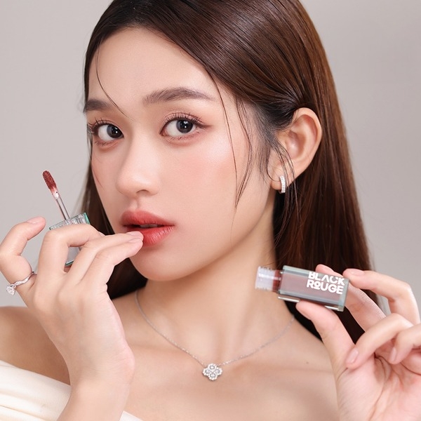 DL17 Đỏ Hồng Trầm - Son Black Rouge Double Layer Over Velvet