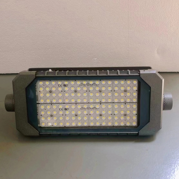 Đèn Pha LED 100W, Chip Philips 5050, Nguồn Meanwell, 150Lm/w, IP65 ...