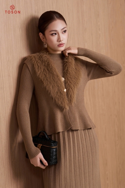 B6704 - Bộ len cổ lông: Gile + Đầm (Freesize) Thời trang nữ Toson