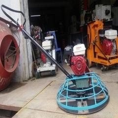 Máy xoa nền bê tông dùng xăng 6.5HP Total TP9361-2