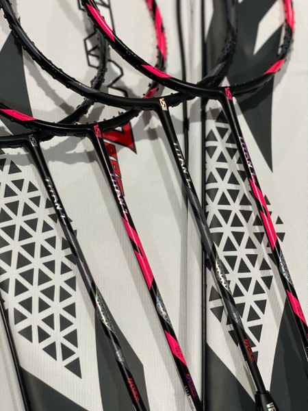 Vợt Cầu Lông VS Titan 7 Pro Thể Thao Uni