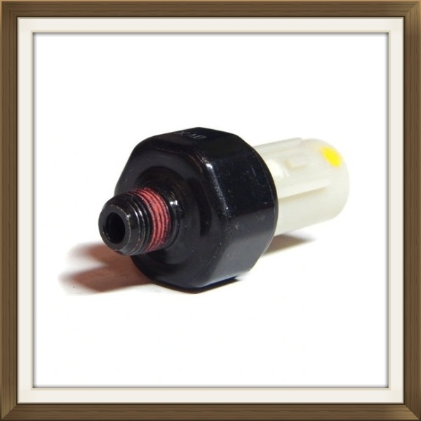 Công tắc cảm biến báo áp suất dầu KIA RONDO 2011-2017 Mã 9475002100