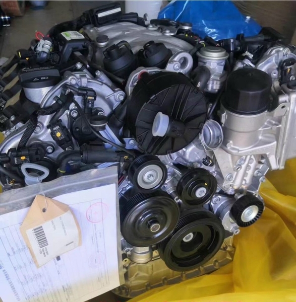 Động cơ Mercedes M273