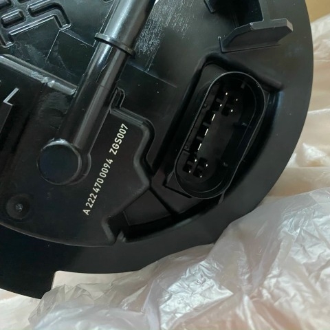 Cụm bơm xăng Mercedes S500 Mã A 222 470 00 94