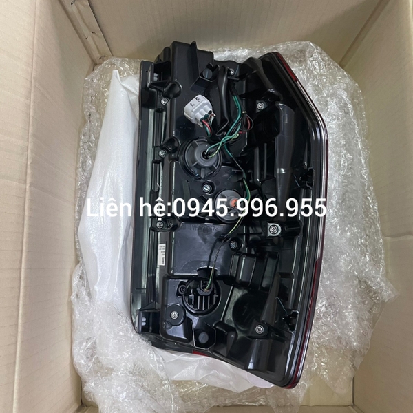 Đèn hậu Mitsubishi Triton 2019-2022 Led 8330B214