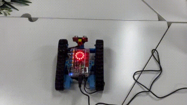 Trường hợp 13 - Những chiêu thức khác nhau của Land Raider Makeblock