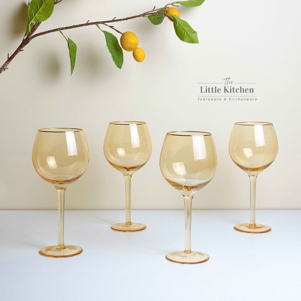 Ly vang thuỷ tinh bầu vàng viền vàng | The Little Kitchen