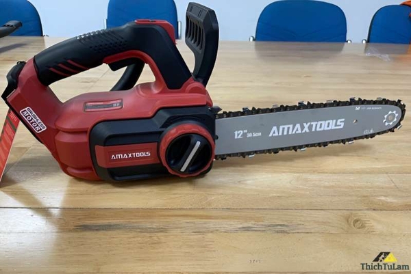 Đánh Giá Chi Tiết Cưa Xích Pin Amaxtools ACX305-SM 12inch