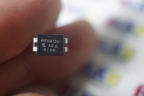 2 IC Mosfet kênh P IRFD9120 9120 DIP-4 chính hãng Vishay