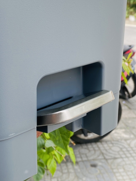 Thùng rác đạp Hiro Hana 15L Đồ gia dụng Inochi