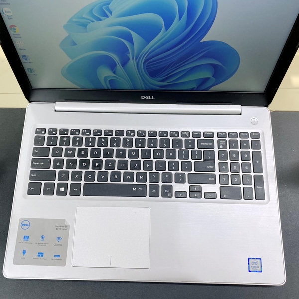 【Đã qua sử dụng】DELL Inspiron 5570 15 inch Core i5 8250U 1.6GHz | RAM ...