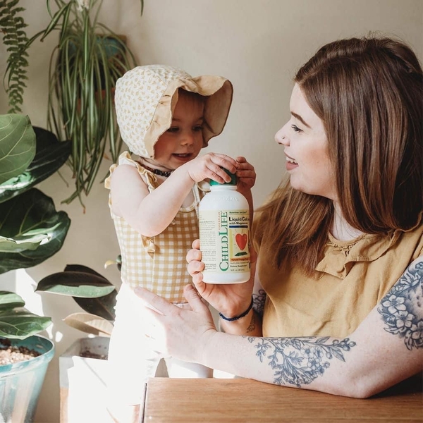 [Date T5.25] Vitamin ChildLife Bổ Sung Canxi Và Kẽm Cho Bé 474ml Tăng cường sức đề kháng giúp bé ...