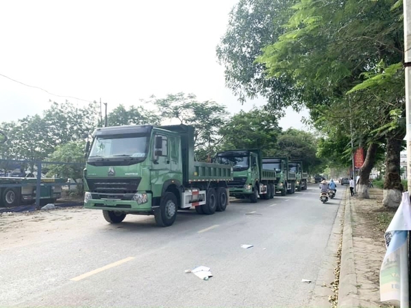 XE BEN 3 CHÂN HOWO CABIN V7G CÔNG TY TNHH MÁY MÓC FULI VIỆT NAM