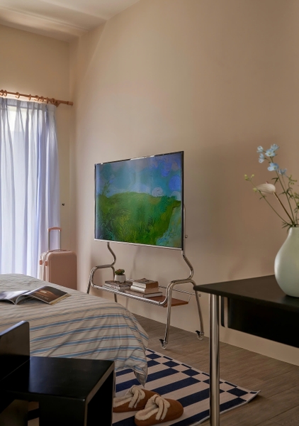 Kệ TV 03 - 4 chân inox di động 43-75inch - Nội thất trả góp IIN