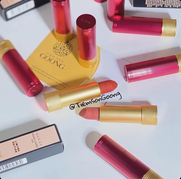 Son môi Gucci rouge matte limited 2025 (vỏ đỏ giấy đen) Tiệm son Goong