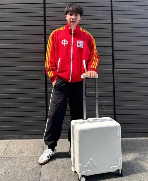 Vali Adidas Chính Hãng 2024 Màu Trắng Size 20 | CITISHOP